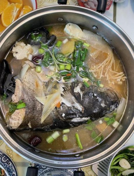 怎样做大鱼头好吃_鱼头汤怎么做不腥-第1张图片-山城妙识