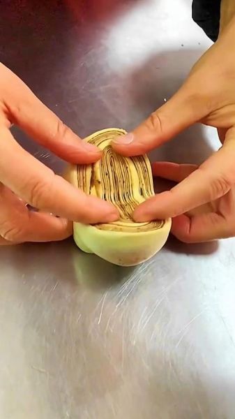 千层饼怎么折叠_千层饼折叠法图解-第1张图片-山城妙识