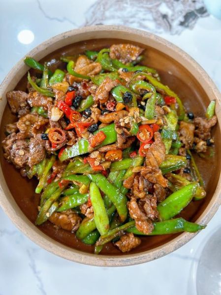 农家辣椒小炒肉怎么做_小炒肉用什么辣椒最香-第1张图片-山城妙识 农家辣椒小炒肉怎么做_小炒肉用什么辣椒最香-第1张图片-山城妙识