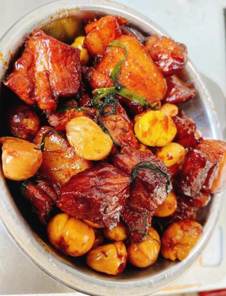 板栗红烧肉怎么做_板栗红烧肉图片-第1张图片-山城妙识