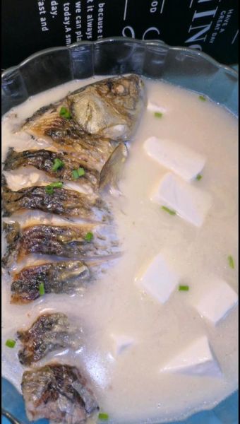 鲫鱼汤怎么炖白_鲫鱼汤浓白窍门-第3张图片-山城妙识