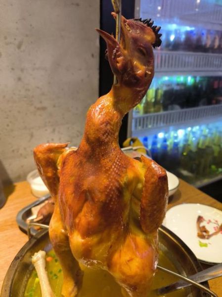 烤鸡图片高清整只哪里找_如何拍出色泽金黄诱人-第2张图片-山城妙识