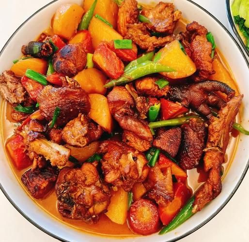 土豆烧鸡块怎么做好吃_家常土豆烧鸡块做法步骤-第2张图片-山城妙识
