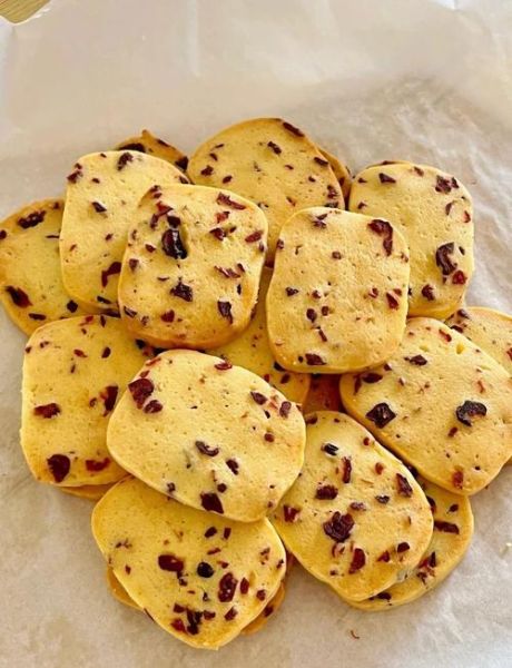 蔓越莓饼干怎么做_蔓越莓饼干烤箱温度和时间-第1张图片-山城妙识
