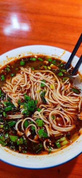 甘肃小吃有哪些_兰州牛肉面好吃吗-第3张图片-山城妙识