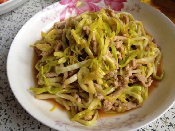 蒜黄炒肉丝怎么做_蒜黄炒肉丝用焯水吗-第3张图片-山城妙识