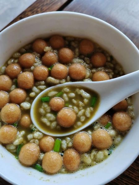 广西恭城油茶怎么做_恭城油茶图片为什么这么绿-第2张图片-山城妙识 广西恭城油茶怎么做_恭城油茶图片为什么这么绿-第2张图片-山城妙识