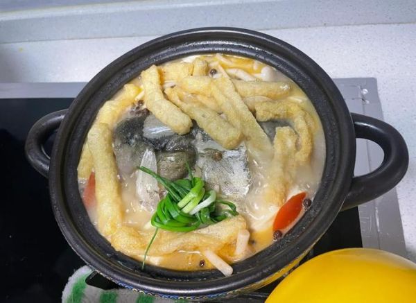 鱼头火锅怎么烧好吃_鱼头火锅汤底配方-第3张图片-山城妙识
