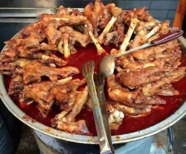 胡辣羊蹄怎么做_胡辣羊蹄最正宗的做法-第1张图片-山城妙识