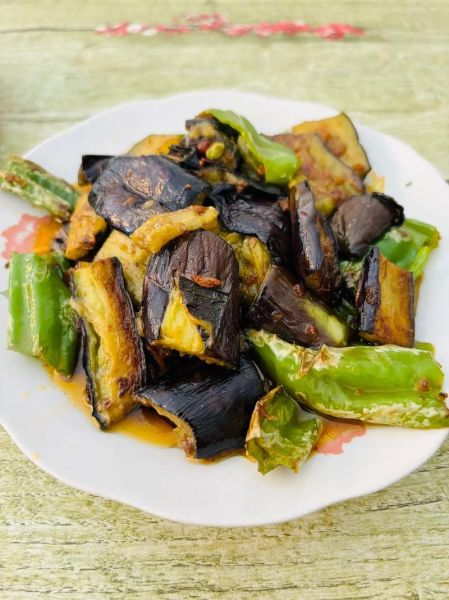 湖北油淋茄子怎么做_油淋茄子为什么先蒸后炸-第1张图片-山城妙识