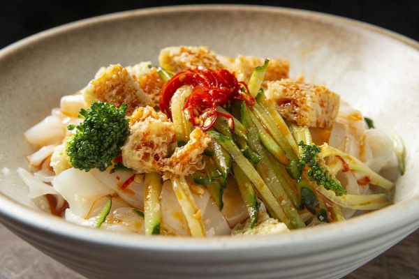 陕西汉中凉皮正宗配方_怎么调才够筋道-第3张图片-山城妙识 陕西汉中凉皮正宗配方_怎么调才够筋道-第3张图片-山城妙识