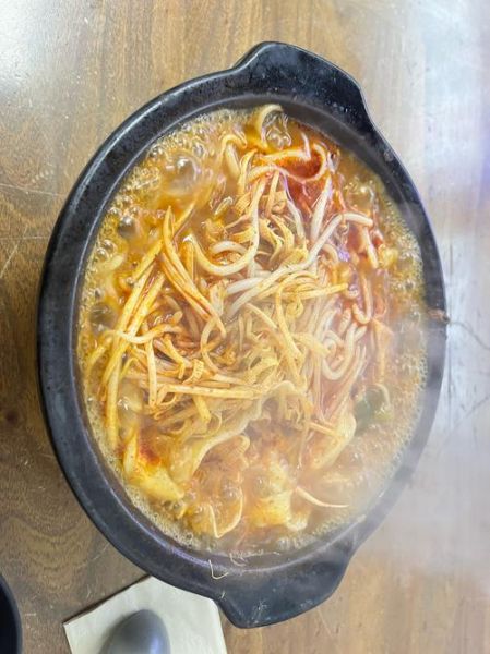 过桥米线怎么做_正宗做法步骤详解-第3张图片-山城妙识 过桥米线怎么做_正宗做法步骤详解-第3张图片-山城妙识