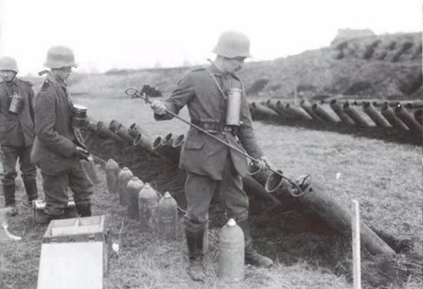 芥子气是什么_芥子气中毒怎么办-第2张图片-山城妙识 芥子气是什么_芥子气中毒怎么办-第2张图片-山城妙识