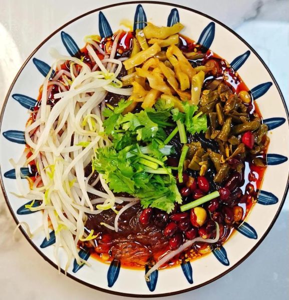 四川酸辣粉家常做法_酸辣粉怎么做才够味-第1张图片-山城妙识