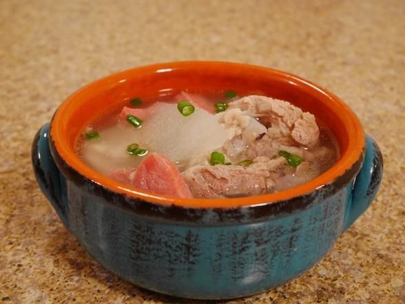 咸肉火腿冬瓜汤怎么做_冬瓜汤去腥增鲜技巧-第2张图片-山城妙识