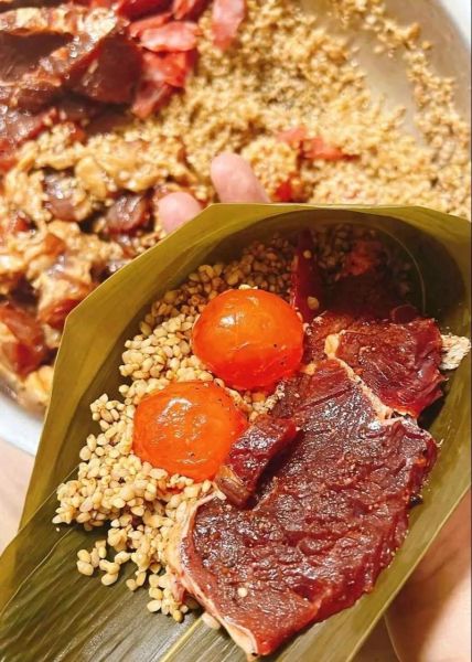 嘉兴蛋黄肉粽怎么做_嘉兴蛋黄肉粽配料有哪些-第1张图片-山城妙识