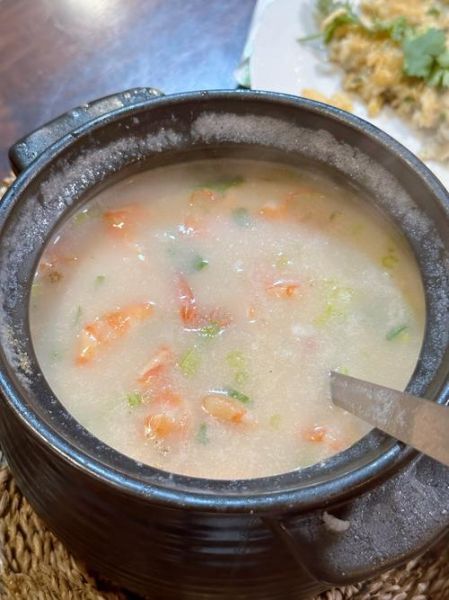 虾粥怎么做好吃_鲜虾粥视频教程-第1张图片-山城妙识 虾粥怎么做好吃_鲜虾粥视频教程-第1张图片-山城妙识