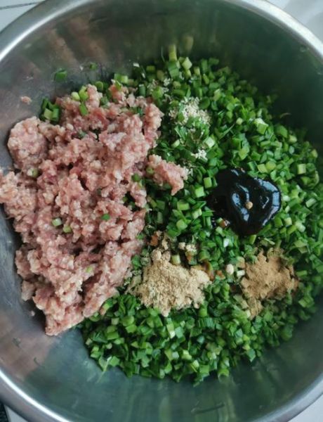 正宗羊肉饺子馅怎样调_羊肉饺子馅去膻技巧-第1张图片-山城妙识