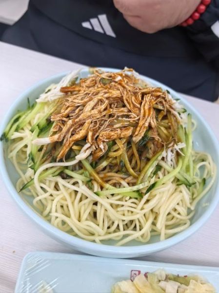 凉面条配什么菜最好吃_凉面条经典搭配推荐-第1张图片-山城妙识