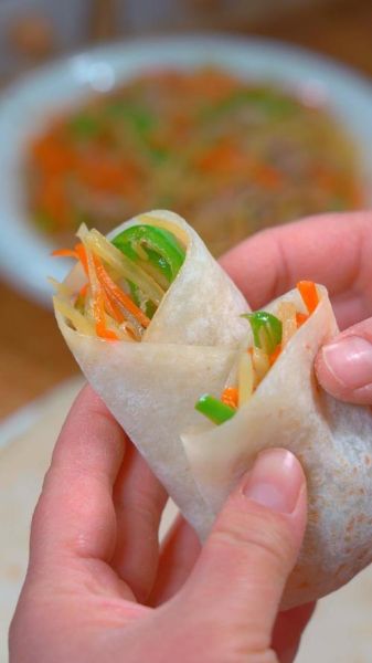 老北京春饼配菜有哪些_春饼卷什么菜最正宗-第1张图片-山城妙识