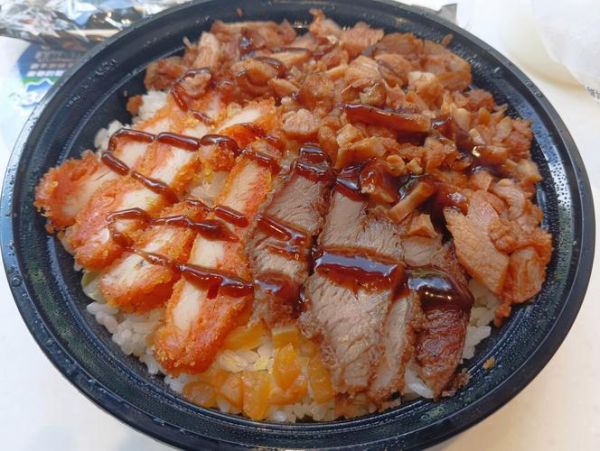 巴西烤肉饭高清图片哪里找_巴西烤肉饭怎么拍才好看-第3张图片-山城妙识