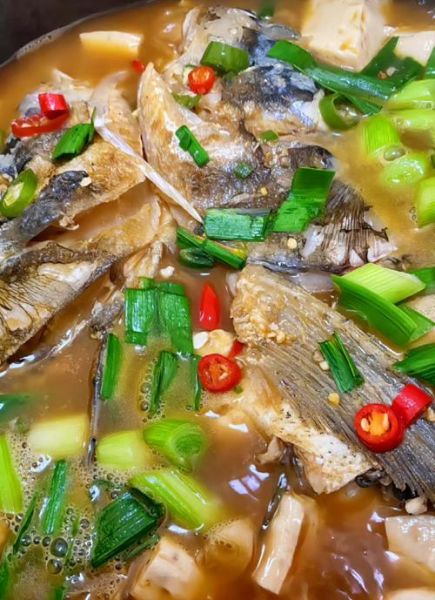 清炖鱼块怎么做才好吃_清炖鱼块用什么鱼最好-第1张图片-山城妙识