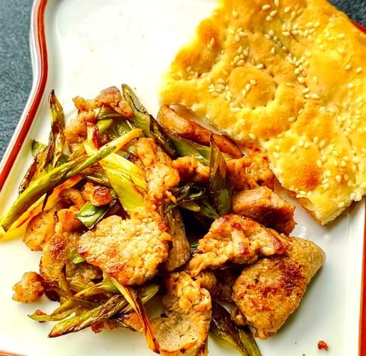 家常葱爆羊肉怎么做_羊肉去膻味技巧-第3张图片-山城妙识 家常葱爆羊肉怎么做_羊肉去膻味技巧-第3张图片-山城妙识