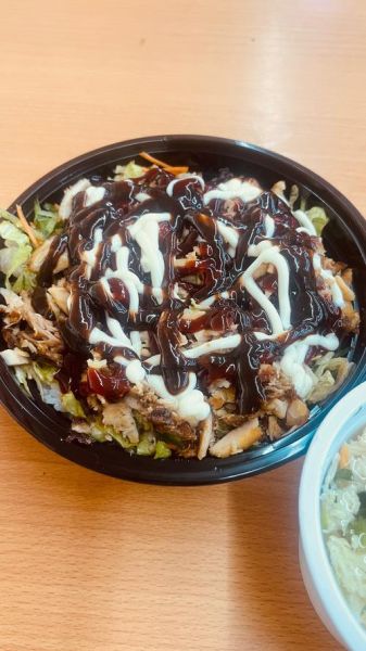 烤肉拌饭高清图片_烤肉拌饭怎么做好吃-第1张图片-山城妙识