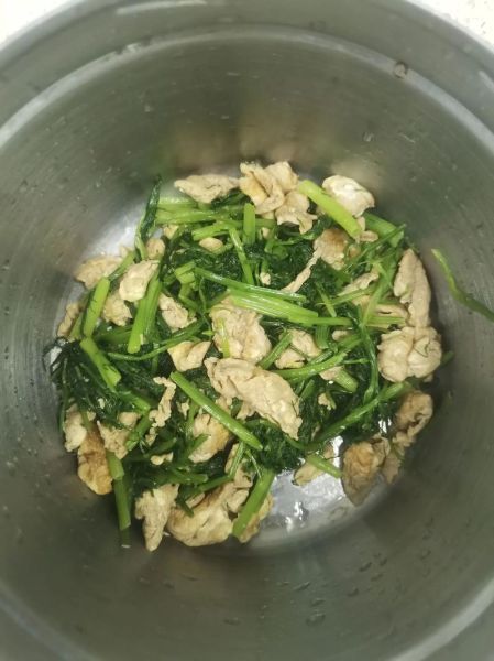 小茴香炒鸡蛋怎么做_小茴香炒鸡蛋的家常做法-第2张图片-山城妙识