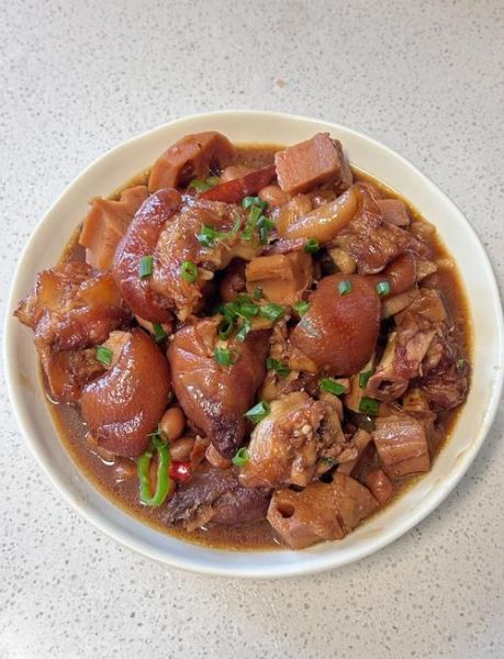 红烧猪蹄家常做法_红烧猪蹄怎么做好吃-第1张图片-山城妙识 红烧猪蹄家常做法_红烧猪蹄怎么做好吃-第1张图片-山城妙识