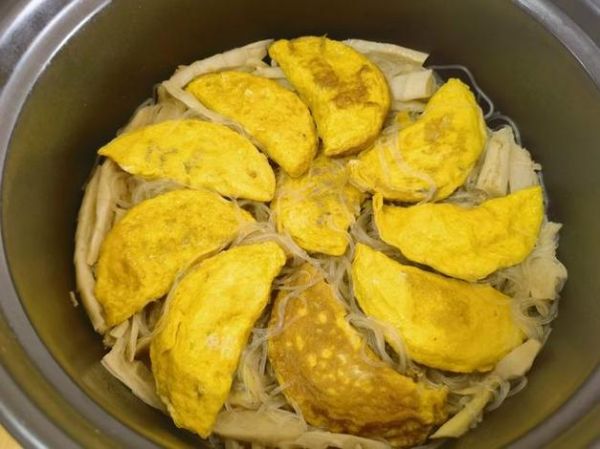 蛋饺粉丝煲怎么做_蛋饺粉丝煲的正宗做法-第3张图片-山城妙识