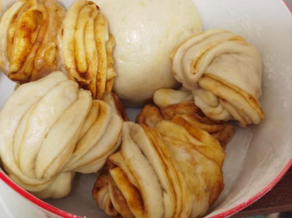 麻酱花卷蒸多久_花卷蒸多长时间才熟-第1张图片-山城妙识