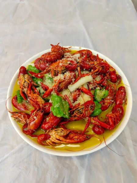 金汤蒜蓉龙虾怎么做_正宗做法详细步骤-第2张图片-山城妙识