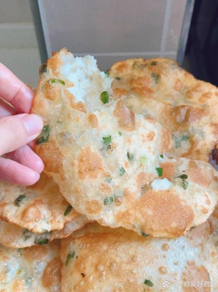 葱花油饼怎么做才松软_葱花油饼家常做法-第2张图片-山城妙识