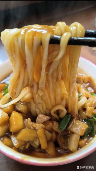 茄子面条怎么做_茄子面条热量高吗-第3张图片-山城妙识 茄子面条怎么做_茄子面条热量高吗-第3张图片-山城妙识