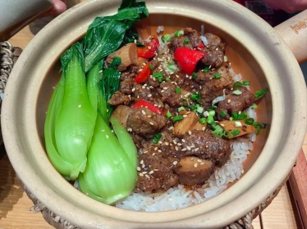 煲仔饭有哪些种类_哪种煲仔饭最好吃-第1张图片-山城妙识 煲仔饭有哪些种类_哪种煲仔饭最好吃-第1张图片-山城妙识