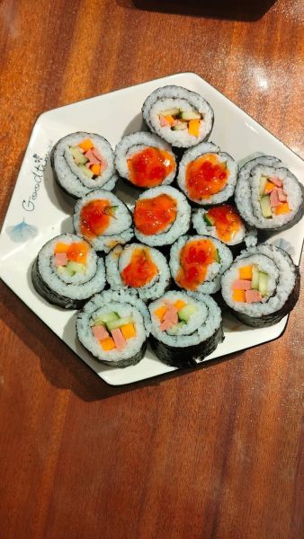 金枪鱼寿司怎么做_金枪鱼寿司怎么做好吃-第3张图片-山城妙识