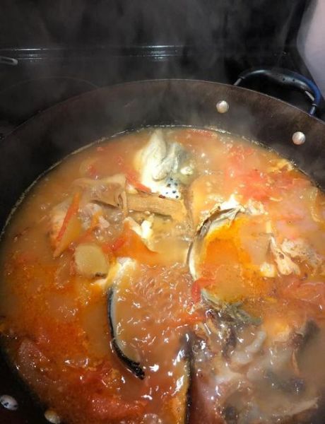 三文鱼头汤怎么不腥_三文鱼头汤去腥技巧-第2张图片-山城妙识