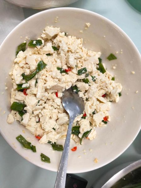 小葱拌豆腐一清二白什么意思_竹篮子打水一场空寓意-第3张图片-山城妙识