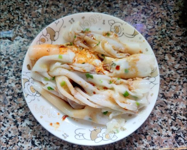 肠粉是用什么粉做的_米浆和澄粉区别在哪-第3张图片-山城妙识