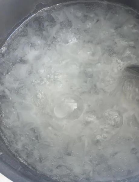 银耳怎么快速出胶_银耳出胶小窍门-第2张图片-山城妙识