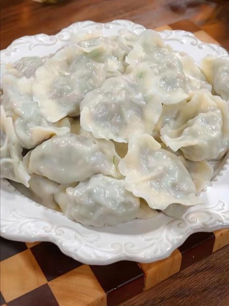 茴香饺子怎么做好吃_茴香饺子馅怎么调才香-第1张图片-山城妙识