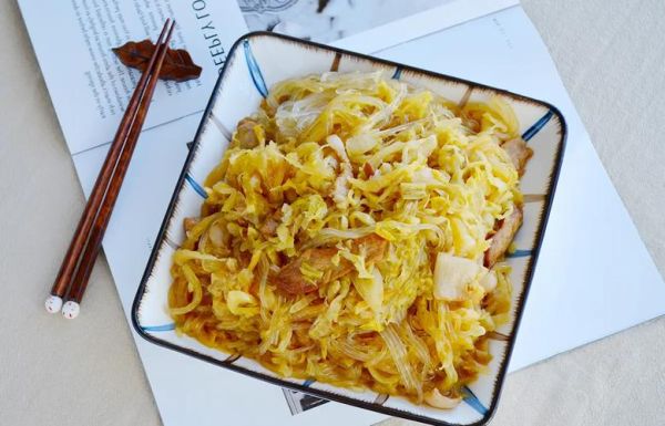 酸菜炒粉丝怎么做_酸菜炒粉丝的家常做法-第3张图片-山城妙识