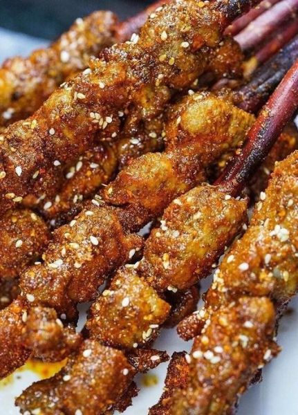 新疆羊肉串图片高清_正宗做法哪里学-第2张图片-山城妙识