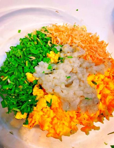 茼蒿鸡蛋馅饺子怎么做_茼蒿鸡蛋饺子馅怎么调才好吃-第3张图片-山城妙识