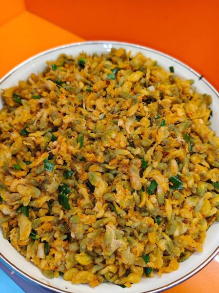 槐花木耳鸡蛋饺子馅儿怎么做_槐花木耳鸡蛋饺子馅儿好吃吗-第1张图片-山城妙识