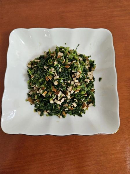 凉拌马兰头怎么做_马兰头焯水几分钟才嫩绿-第1张图片-山城妙识 凉拌马兰头怎么做_马兰头焯水几分钟才嫩绿-第1张图片-山城妙识