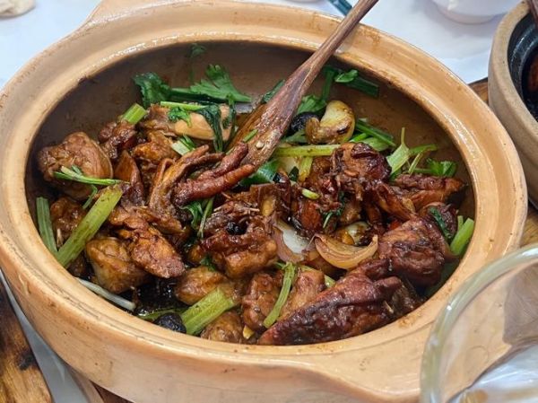 粤菜煲仔菜的做法大全_如何在家做出正宗广味-第1张图片-山城妙识