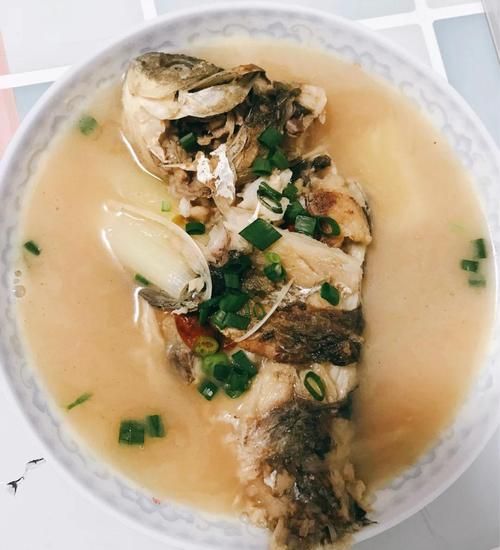 小鱼面疙瘩怎么做_面疙瘩汤的家常做法-第2张图片-山城妙识