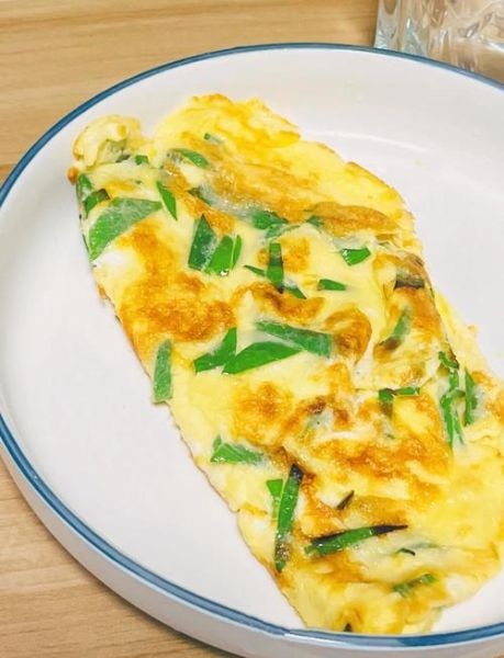 葱花鸡蛋饼怎么做_葱花鸡蛋饼的家常做法-第1张图片-山城妙识